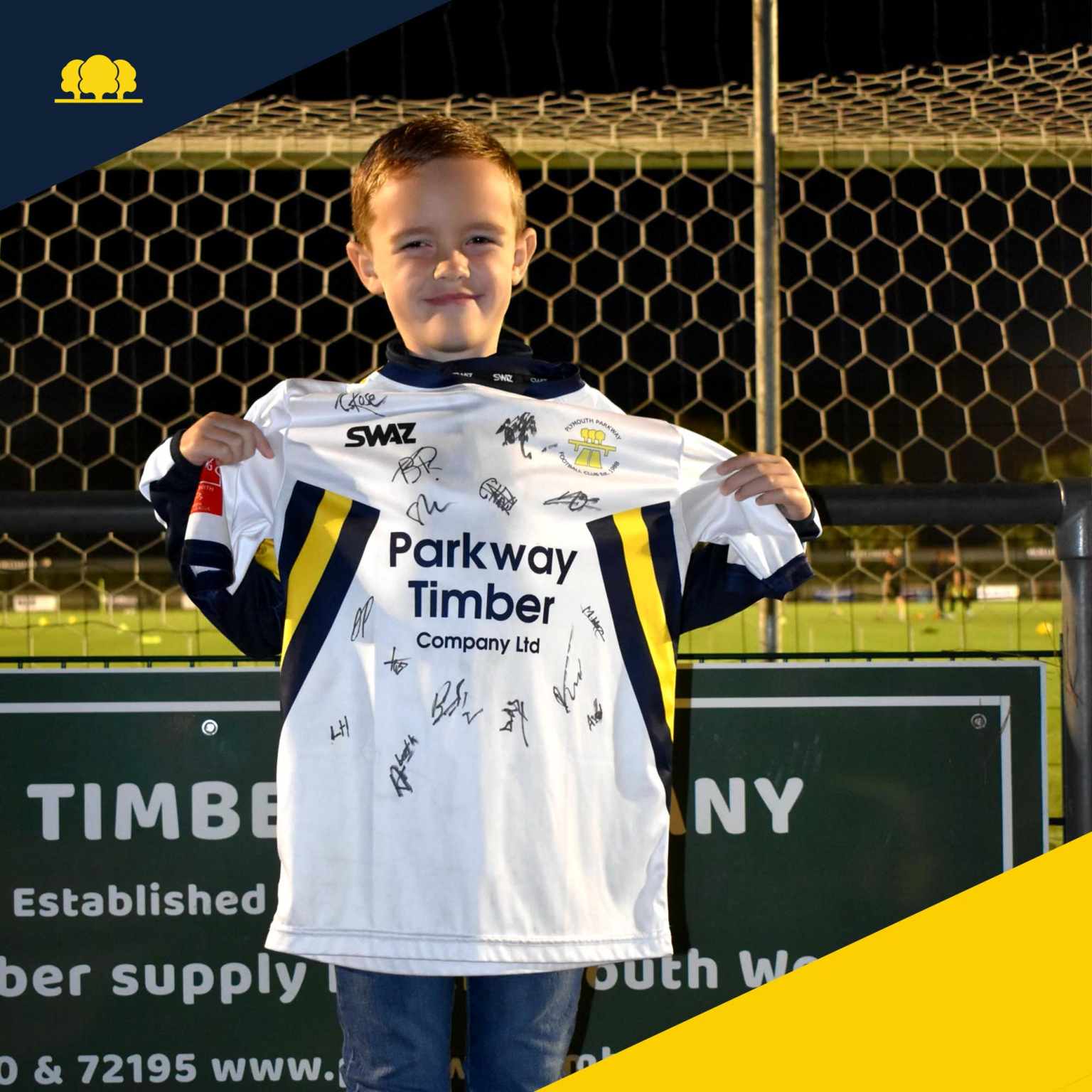 Parkway Mascots in Devon Derby - Plymouth Parkway FC