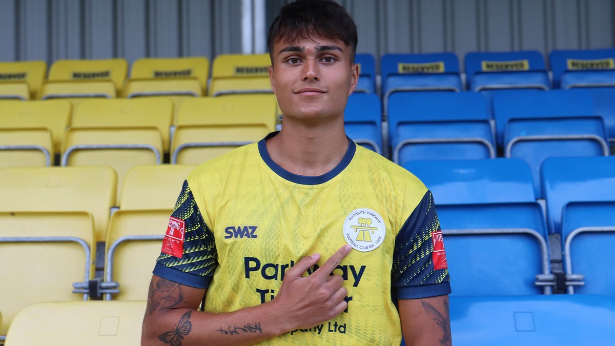 Jake Smith signs for Parkway - Plymouth Parkway FC